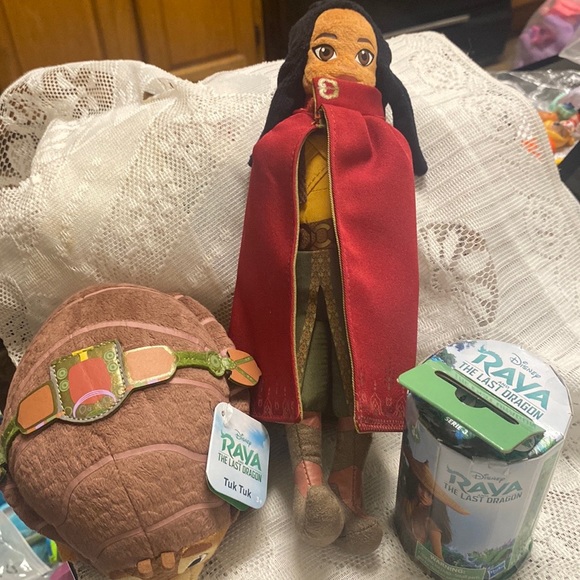 Disney | Toys | Disney Rava The Last Dragon Stuff Doll Stuff Tuktuk And ...
